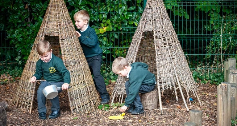 New Ash Green Primary School – together everyone achieves more